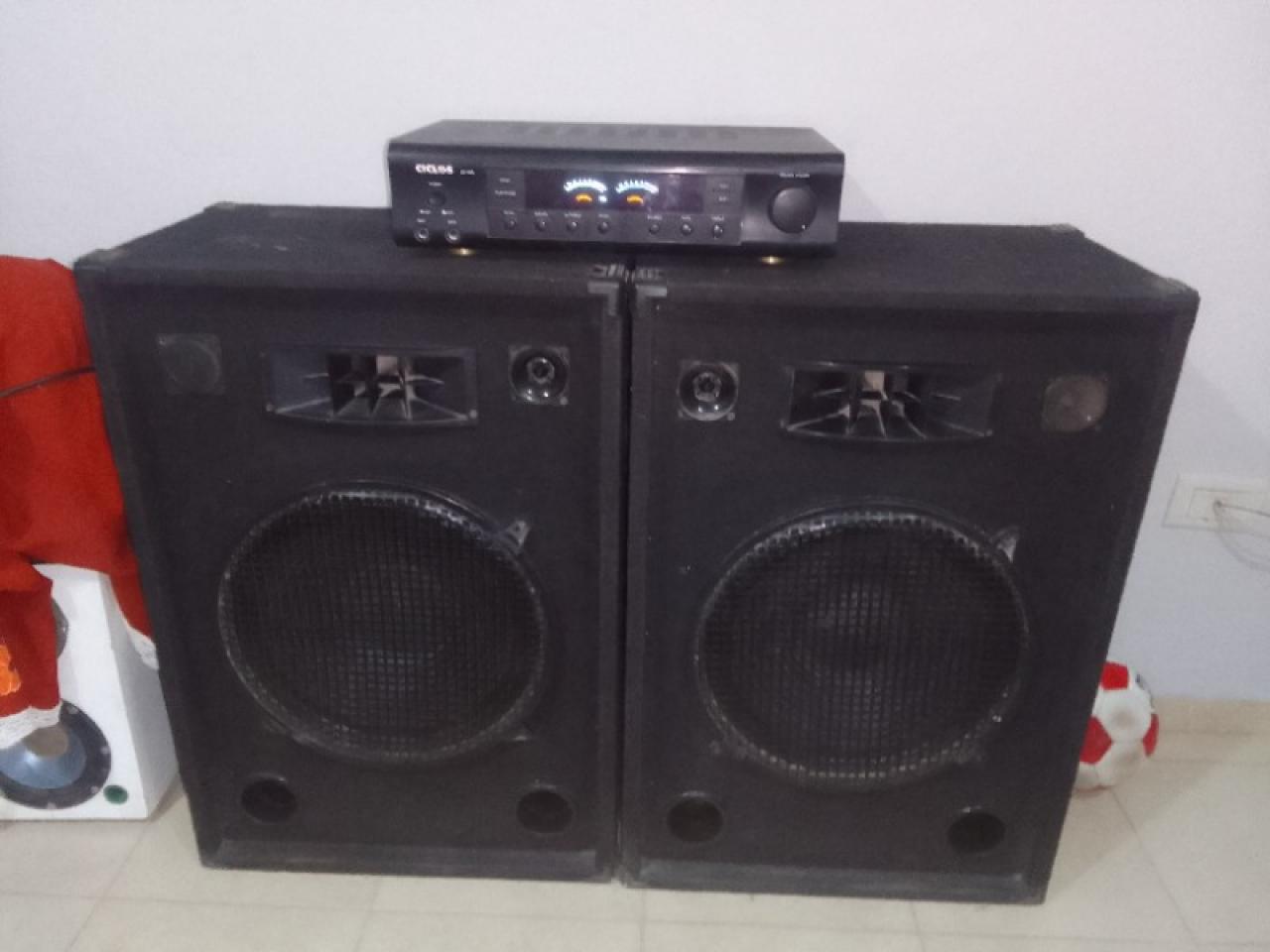 Vendo O Permuto Por Bici..r29 ..2 Bafles De 15 De 150 Wats Mas Anplificador - Comprá en San Juan