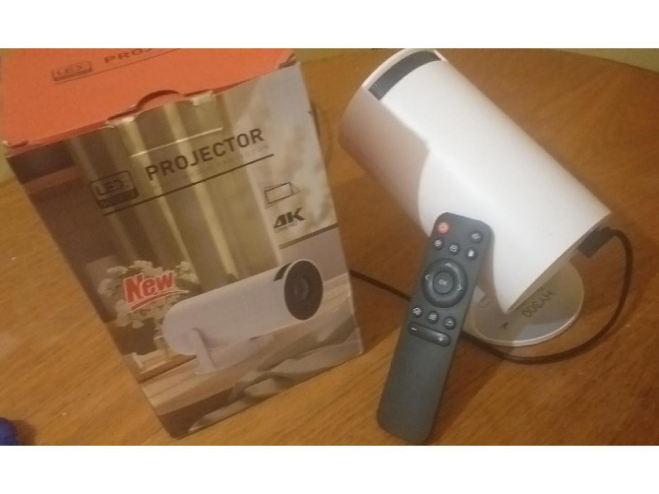 Vendo Proyector Hy 300 Pro Android - Comprá en San Juan