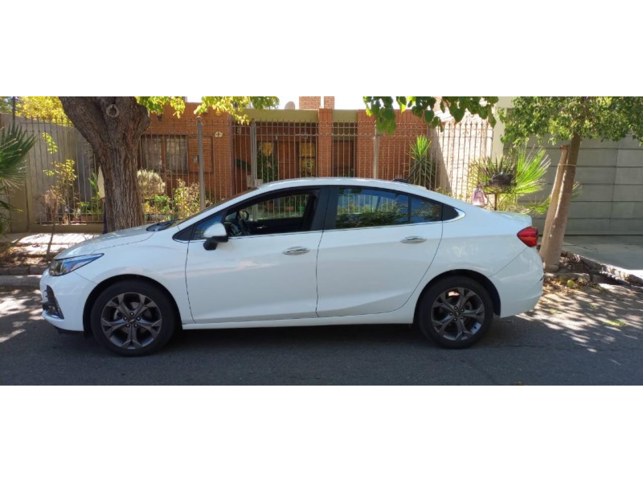 Chevrolet Cruze Ltz Impecable 2022 - Comprá en San Juan