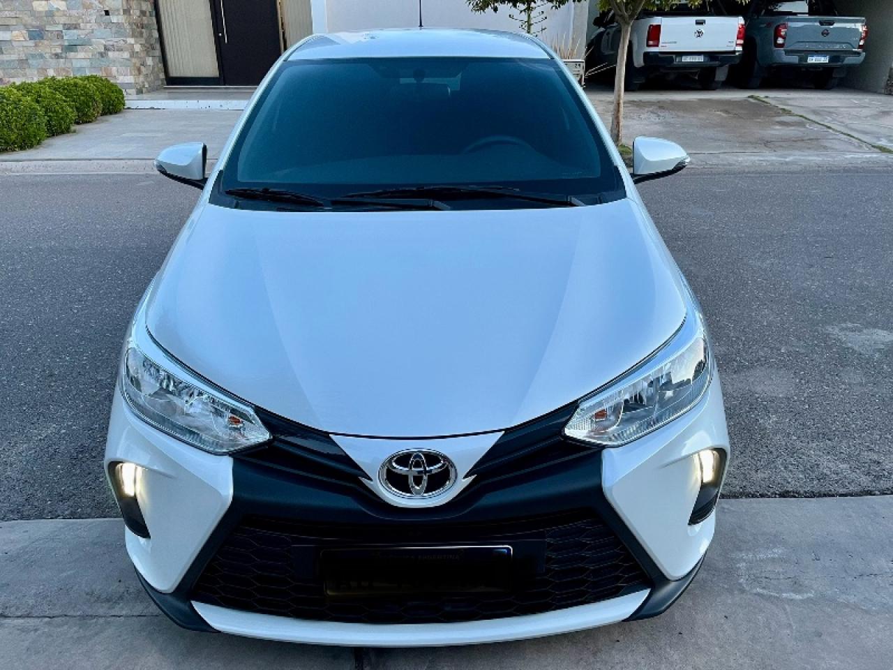 Toyota Yaris Xs Cvt 5 Ptas 2024 - Comprá en San Juan