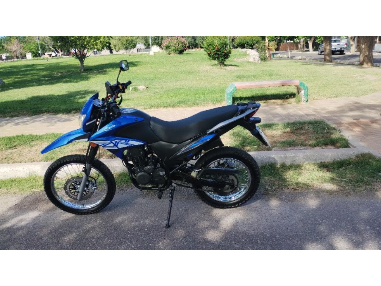 Vendo/permuto Zanella Zr 150cc Ohc 2024 Escucho Ofertas - Comprá en San Juan